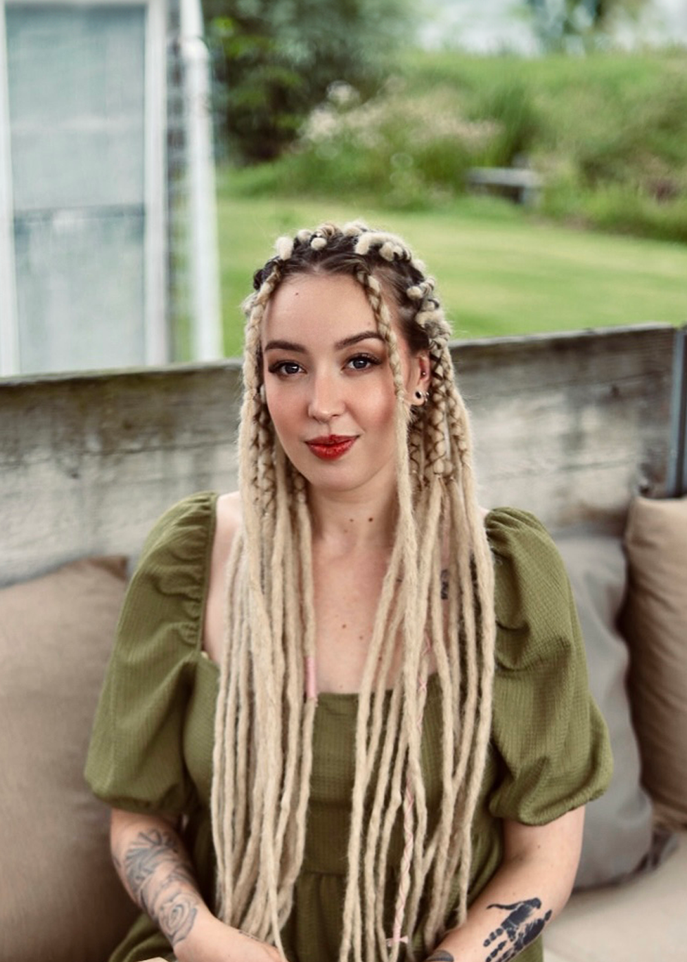 Finde die perfekten Dreadlocks und Accessoires auf Dreadshop.com