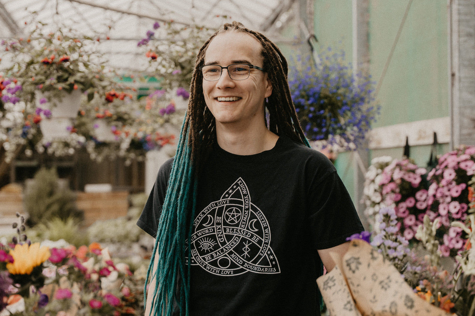 Find the perfect Dreadlocks and accessories at the Dreadshop.com